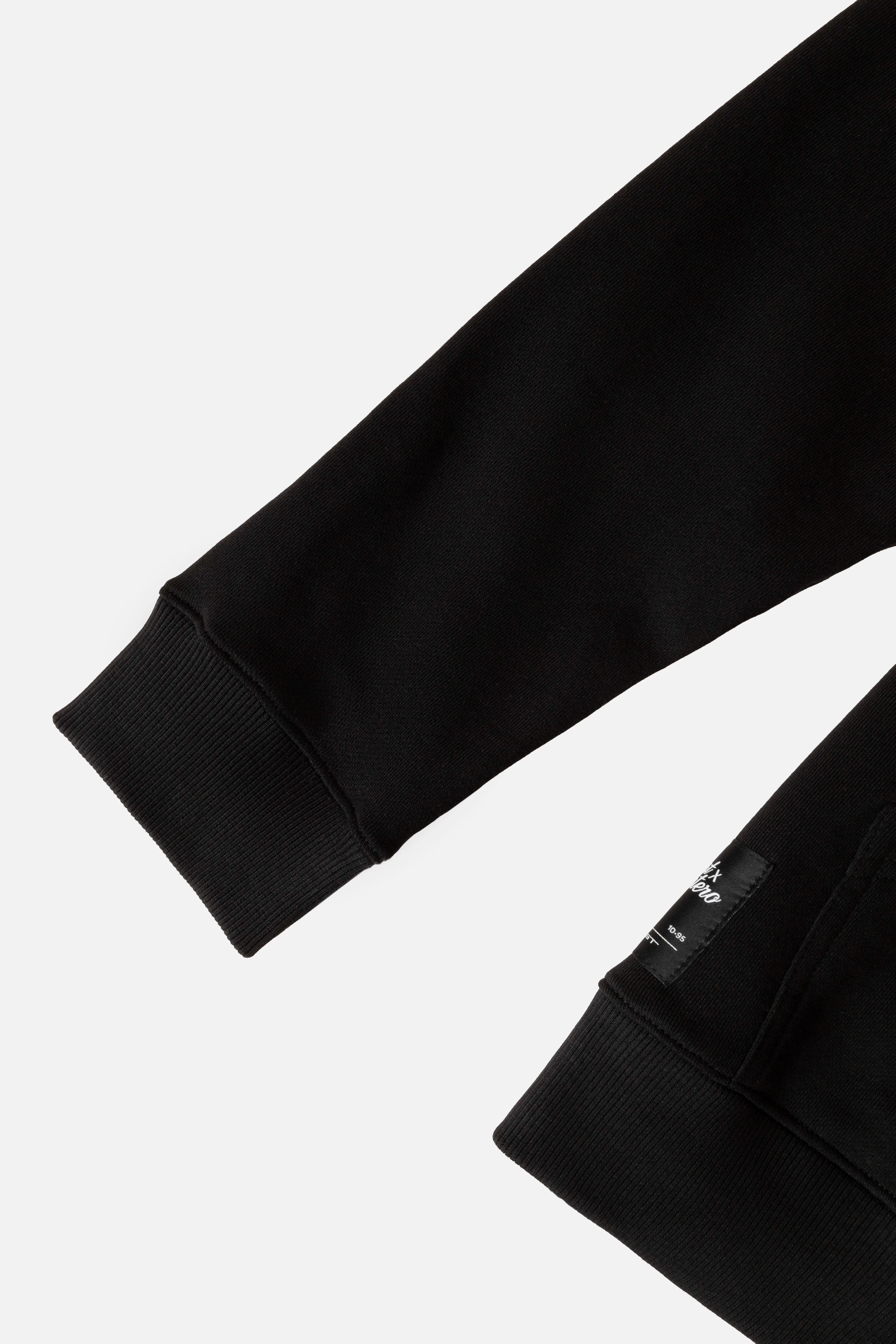 BUZO CERRADO COLOR NEGRO MARCA QUEST X JUAN FERNANDO QUINTERO – Quest ...